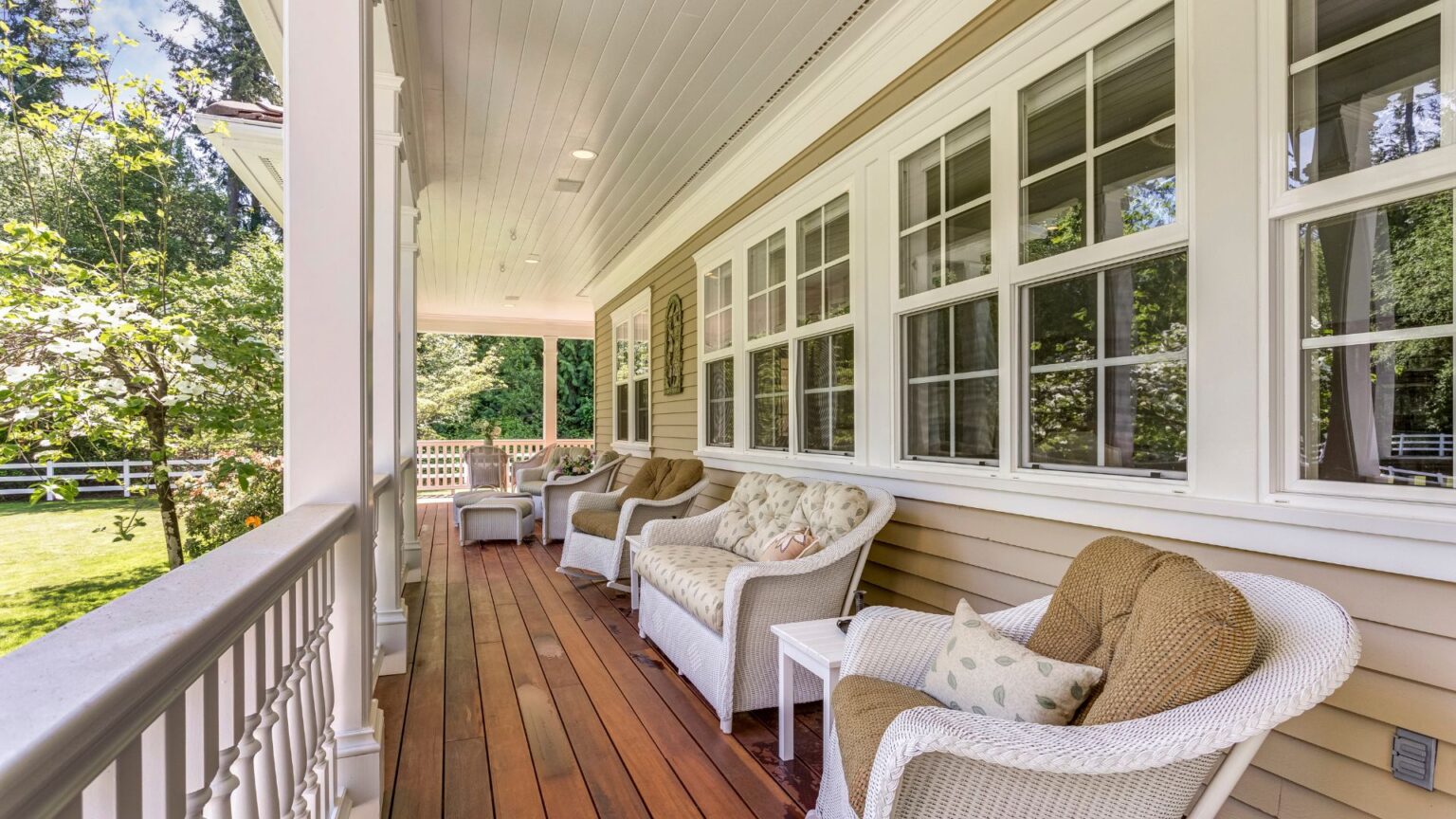Different Types of Decks: Compare Styles, Materials & Best Uses